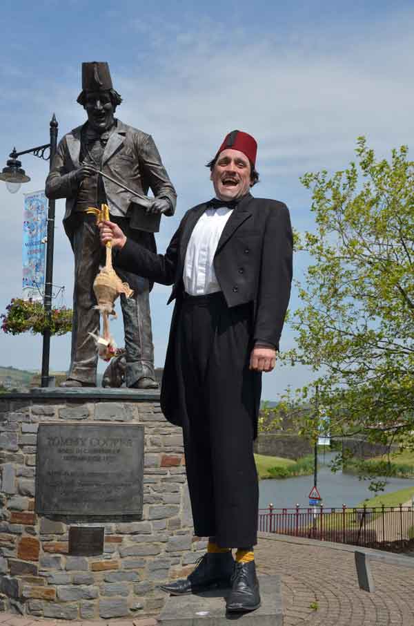 Feztival atmosphere as Tommy Cooper returns to Caerphilly for ...