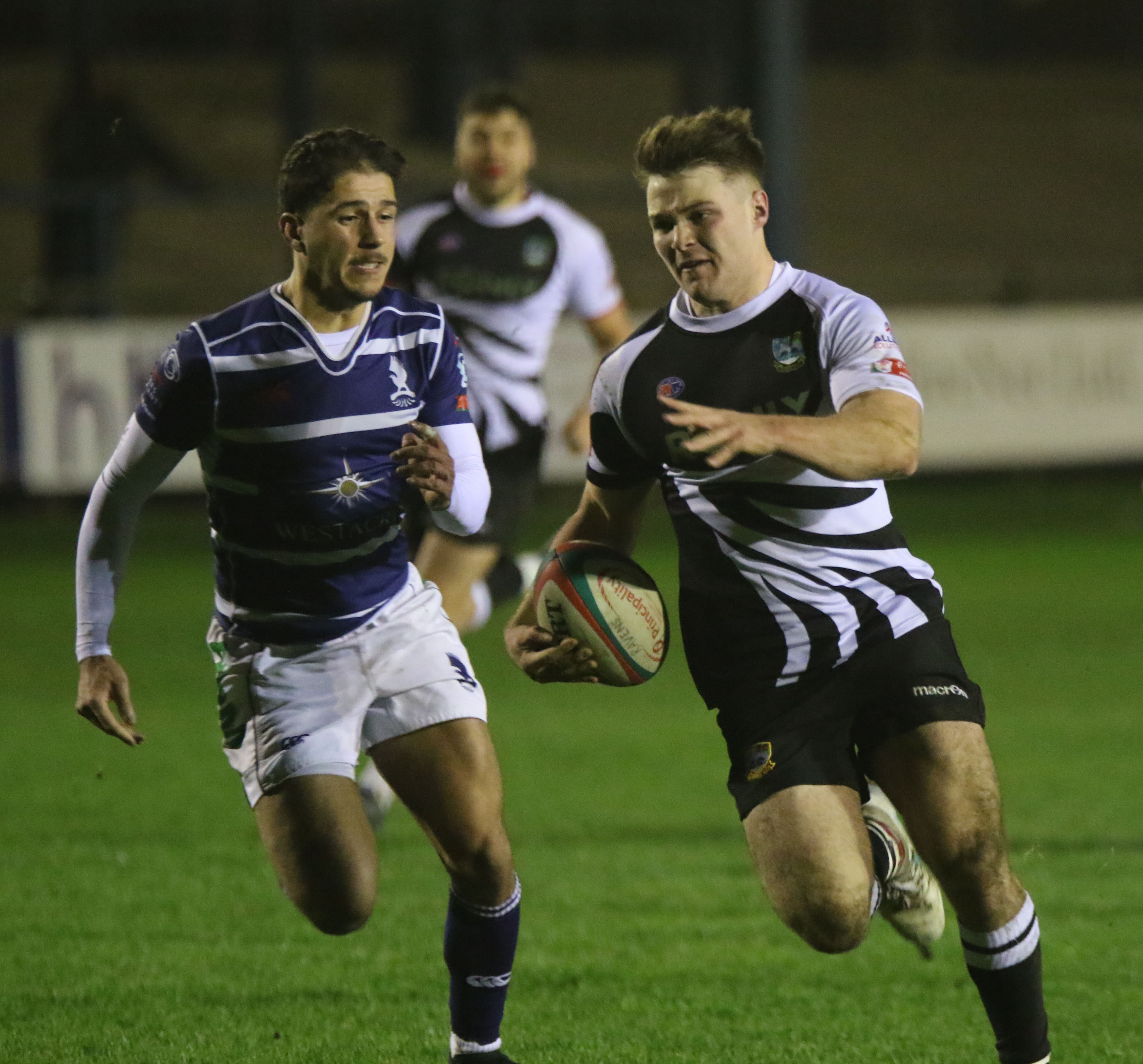 Bedwas survive late onslaught to boost survival hopes