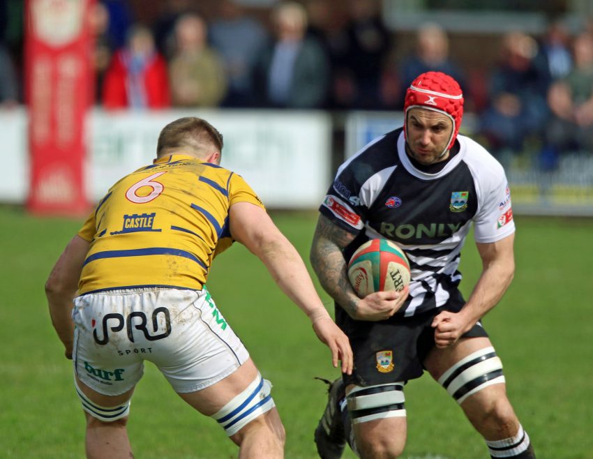 Bedwas survive late scare to beat relegation rivals Bridgend