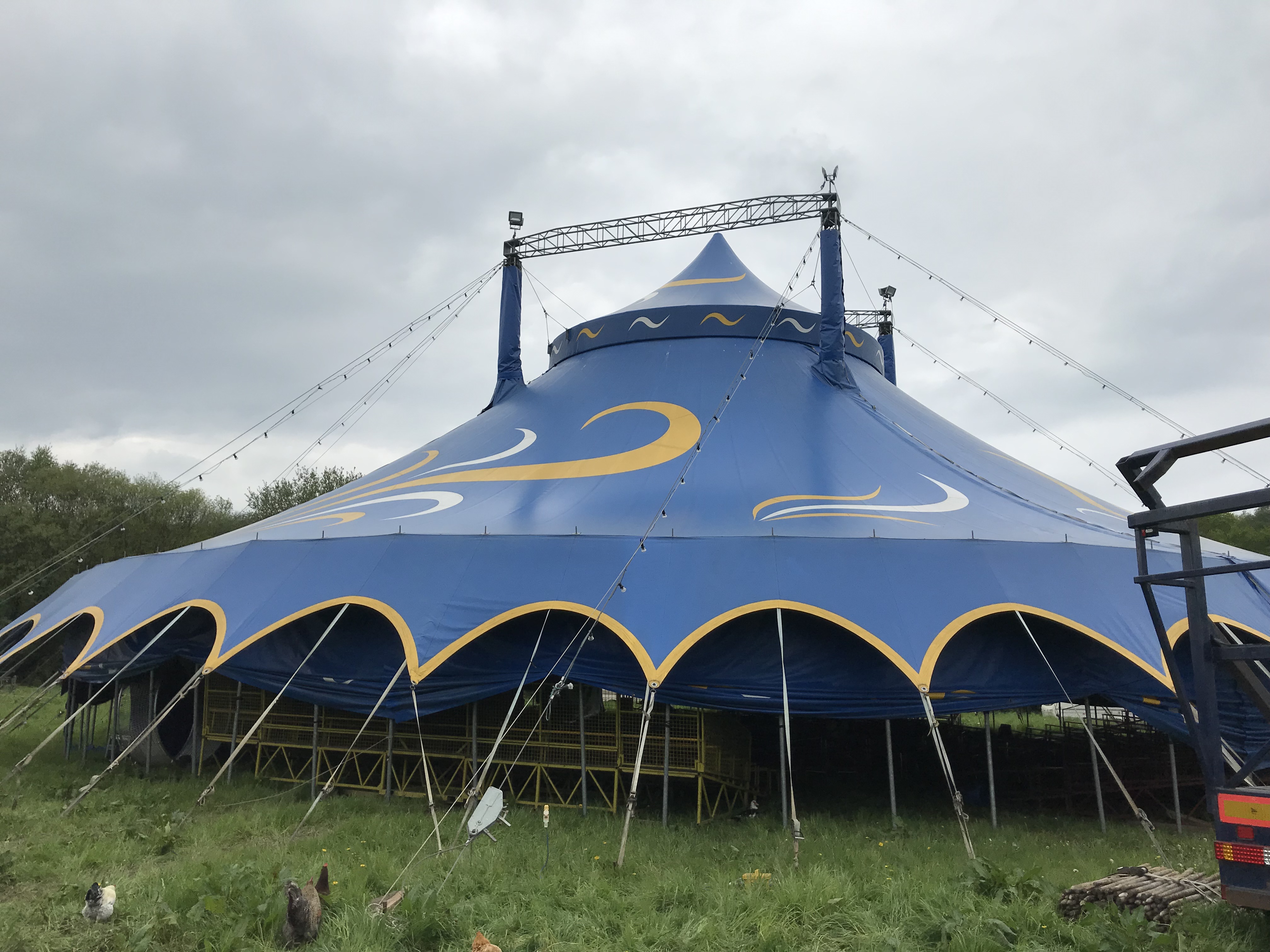 Circus Mondao returns to Caerphilly County Borough - but not everyone ...