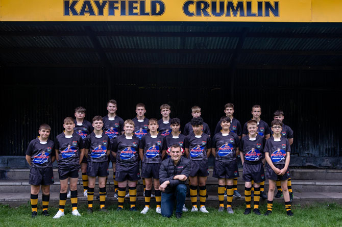 Rugby star Sam Warburton visits Crumlin RFC under-15s