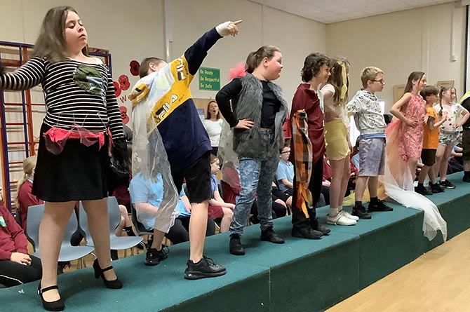 Blackwood: Libanus Primary School pupils highlight impact of fast fashion