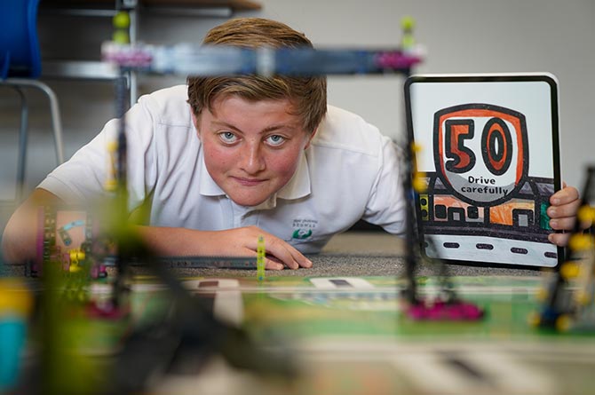 Bedwas High School pupil's design to be used on Wales' 50mph road signs