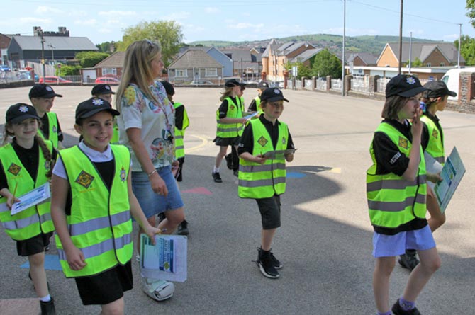 Caerphilly's Twyn School Heddlu Bach go on ticketing patrol