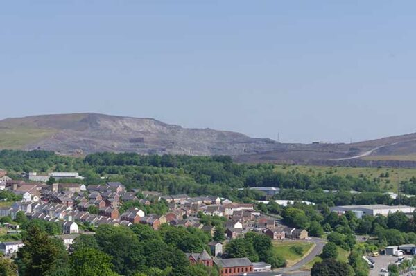 Tributes to former Welsh rugby captain Mike 'Spike' Watkins