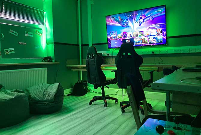 Senghenydd Youth Drop In Centre finding new ways to bring its community ...